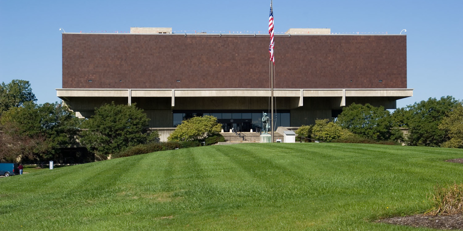 Summer in the Center: August = New Ohioans: Museum Tour ...